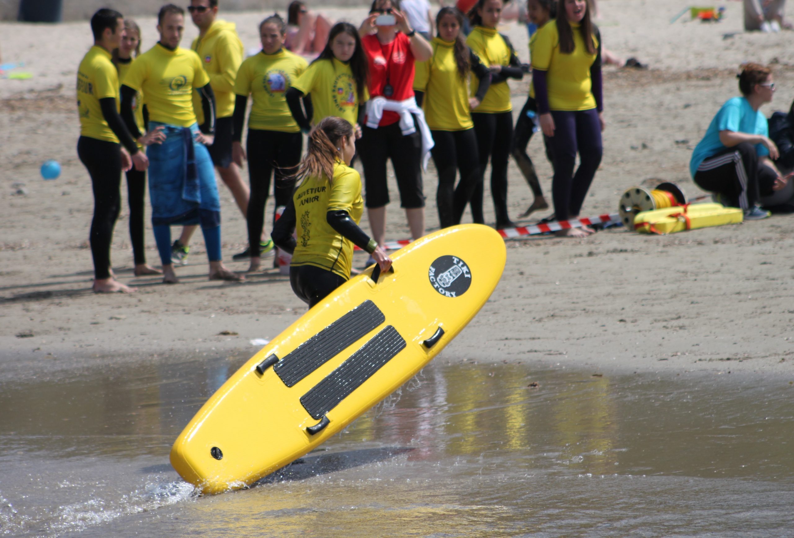 TIKI FACTORY RESCUE ~ NIPPER 260 / 8'10 GONFLABLE