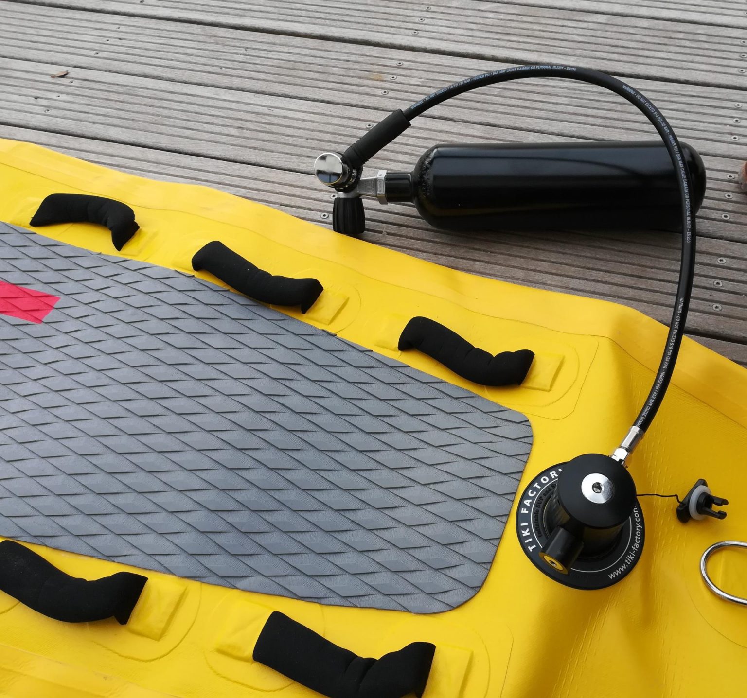 TIKI FACTORY RESCUE ~ RESCUE SLED GONFLABLE